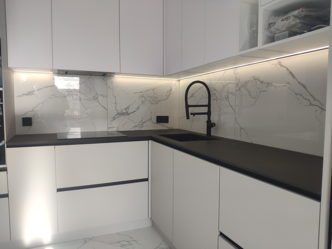 SlimStol - тонкие столешницы из HPL компакт ламината Москва