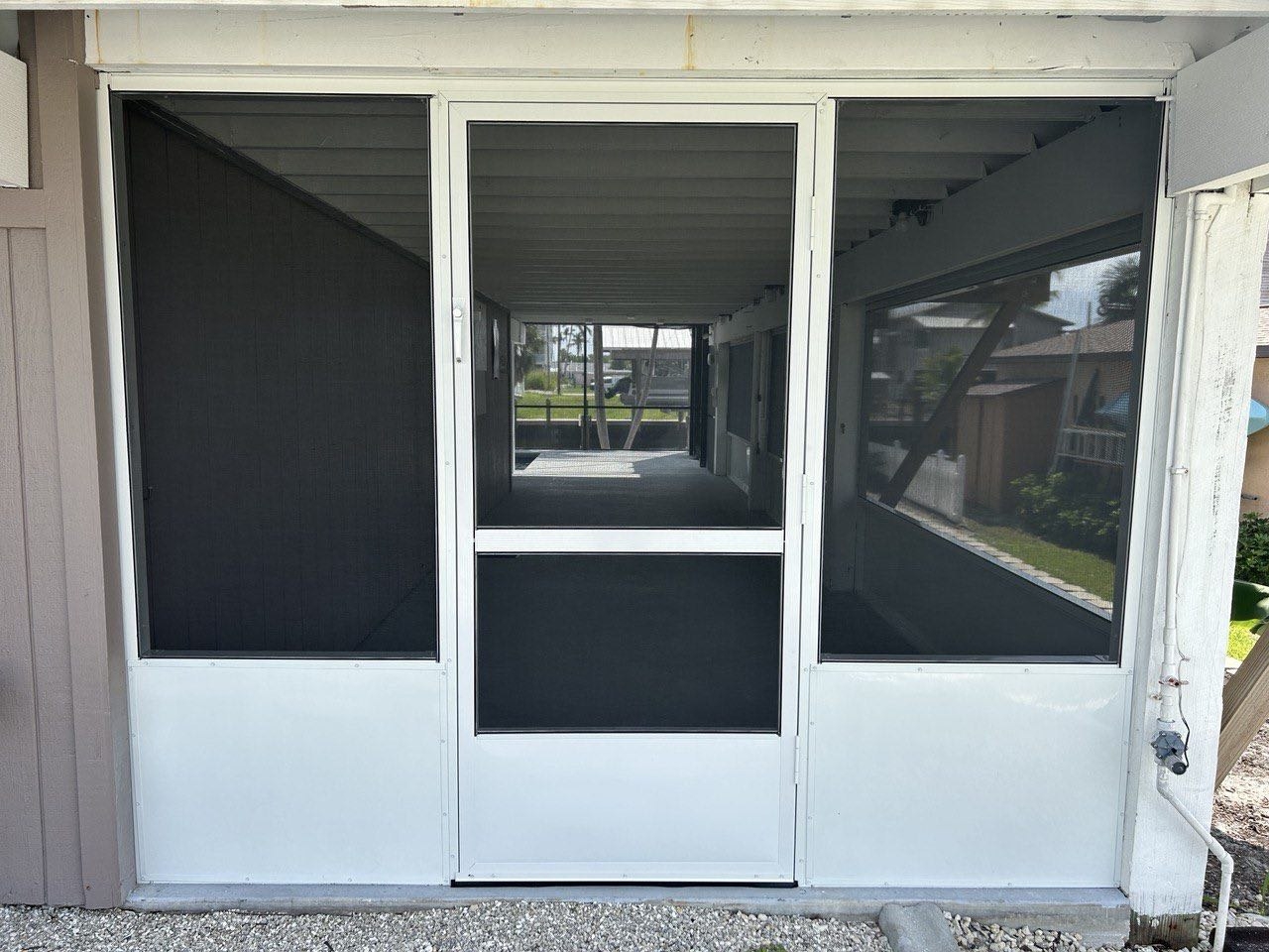 Building Pool Cages with Engineering Precision